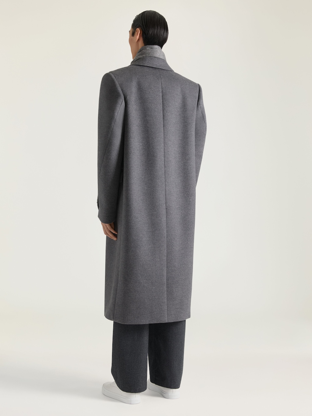 Couture Seam coat in wool and cashmere | Givenchy CA | Givenchy
