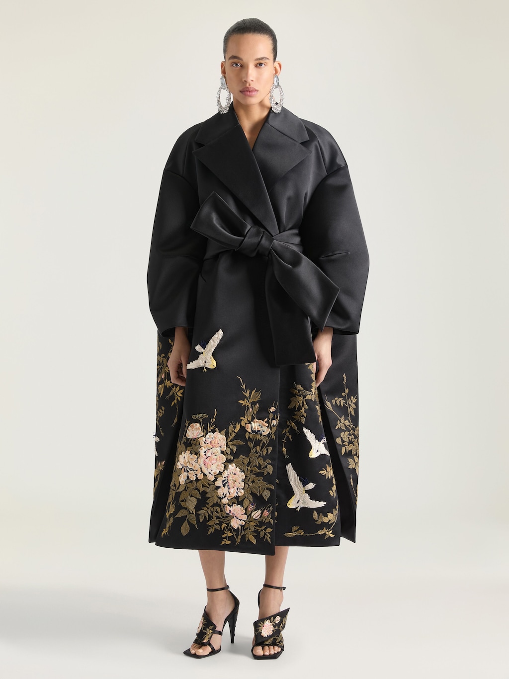 Cocoon coat in satin with embroideries and cape | Givenchy CA | Givenchy