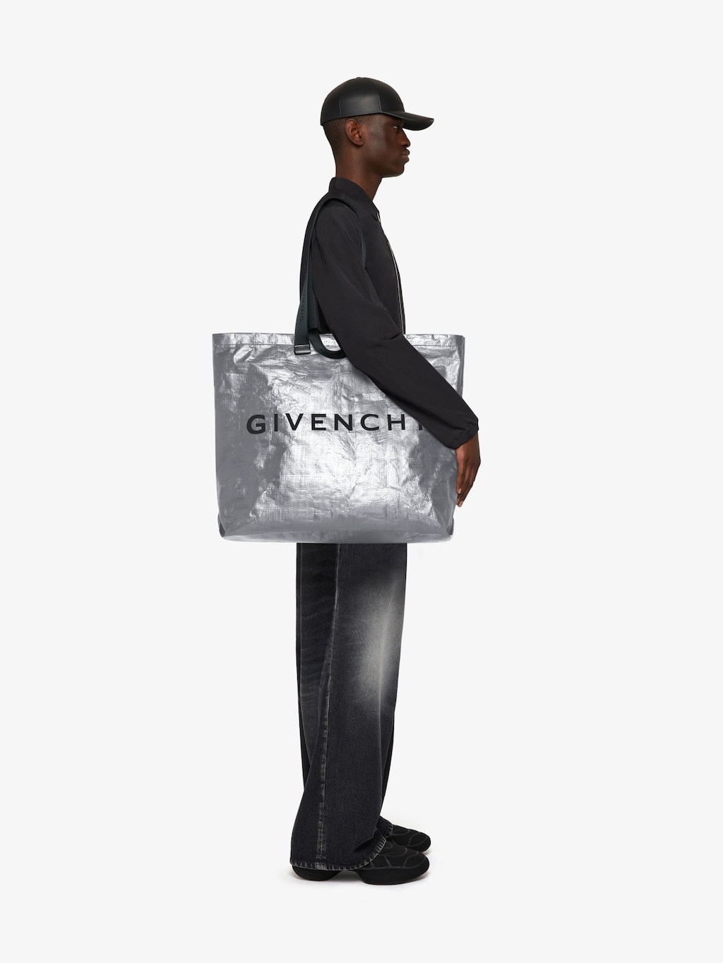 Bags Givenchy for Men | GIVENCHY Paris