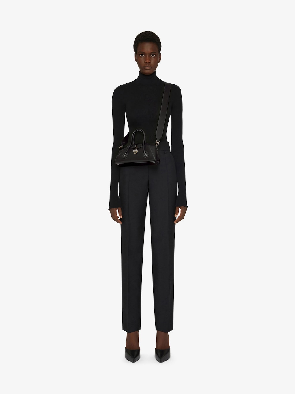 Givenchy Antigona Bags Collection for Women | Givenchy US