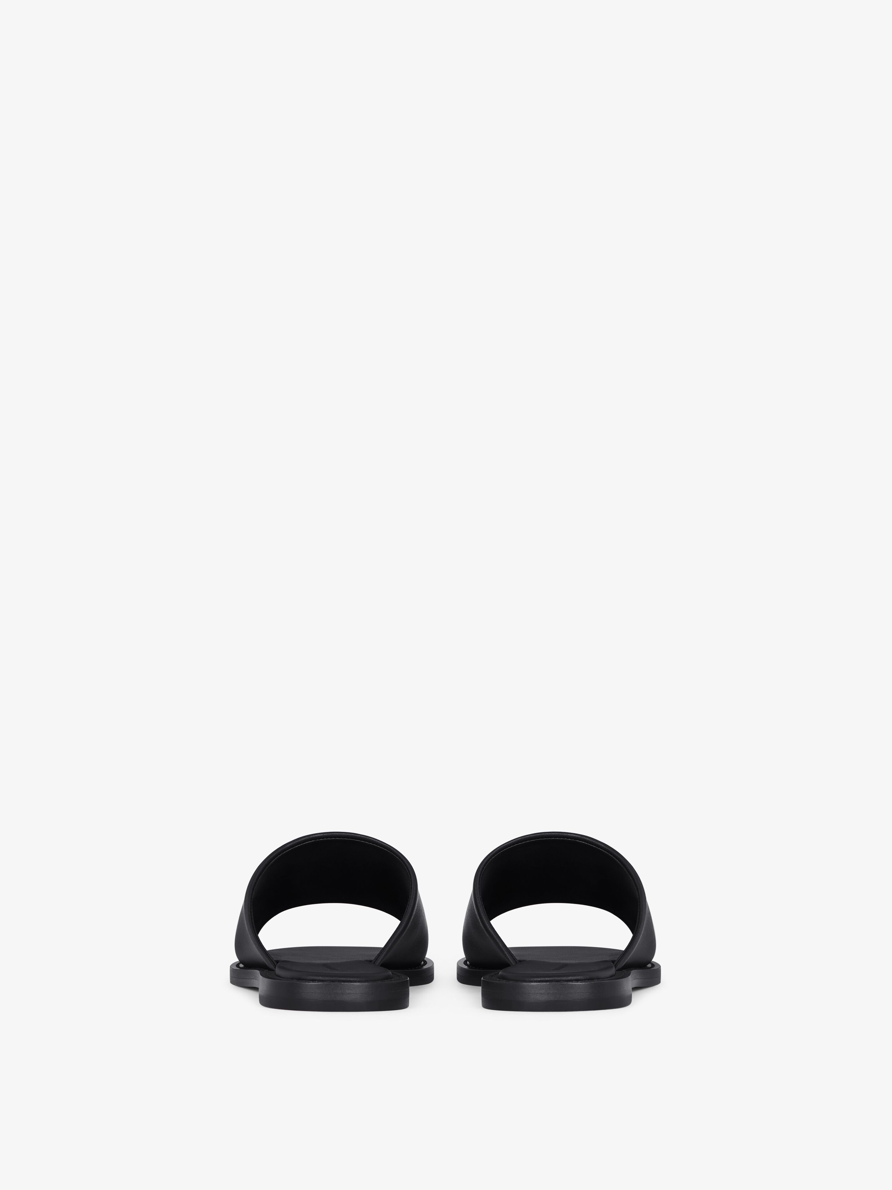 4G Liquid flat mules in leather | Givenchy CA | Givenchy 4G Liquid flat mules in leather | Givenchy CA | Givenchy
